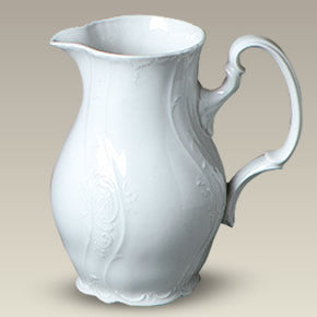 32 oz. Bernadotte Pitcher — Maryland China